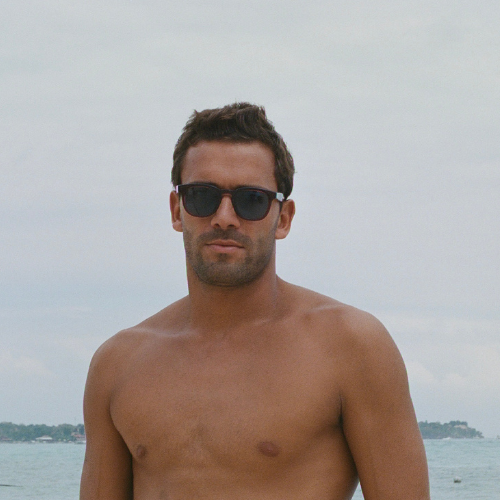 Pizzala / Burgundy + Blue